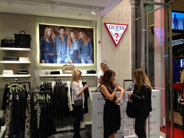 Tο νέο flagship store της Guess